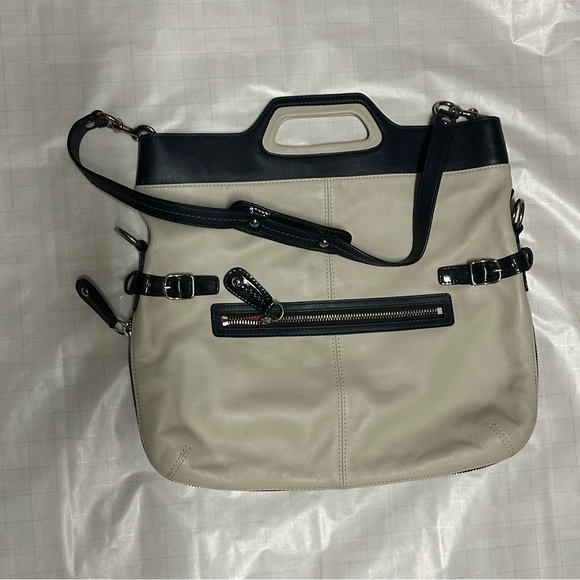 Coach | Bags | Nwt Coach Cream And Navy Leather Shoulder Handbag With ...